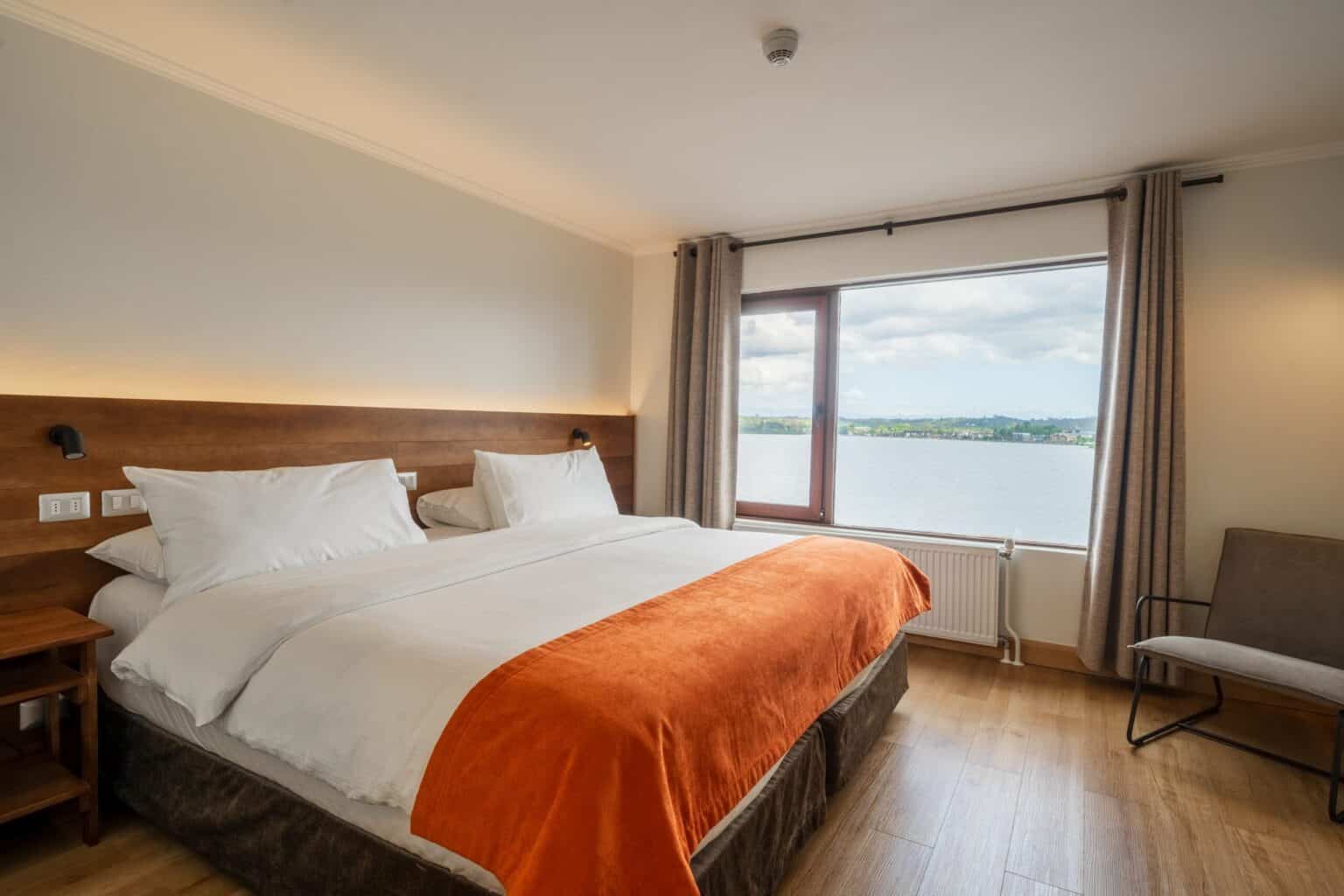 Habitación Estándar Matrimonial – Hotel Cabaña del Lago